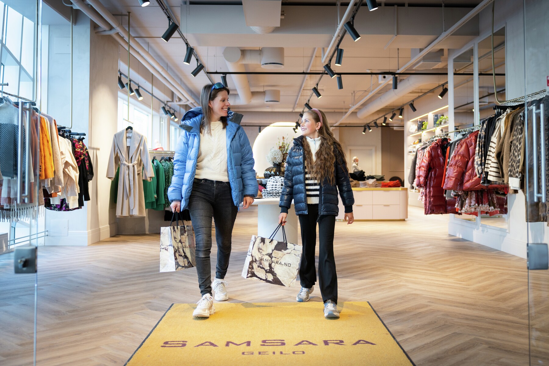Moteklær og barneklær | Geilo